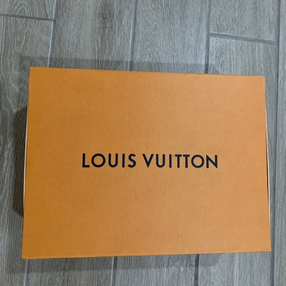 Louis Vuitton | Other | Authentic Louis Vuitton Lv Gift Box Magnetic ...